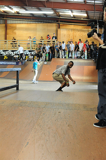 Darrell Gordon brought the big heelflip — Skatepark of Tampa