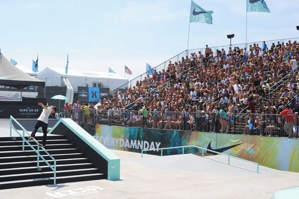 Tim Zom backside noseblunts for the masses — Skatepark of Tampa