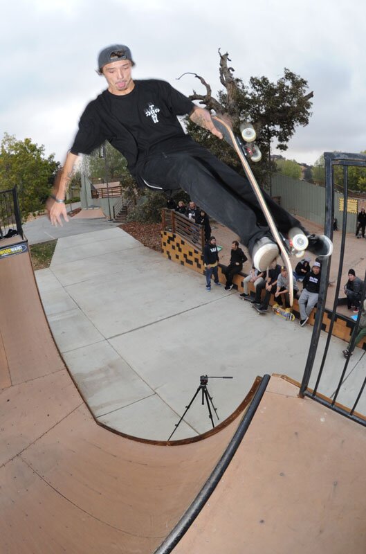 Charlie Blair - bean plant to fakie — Skatepark of Tampa